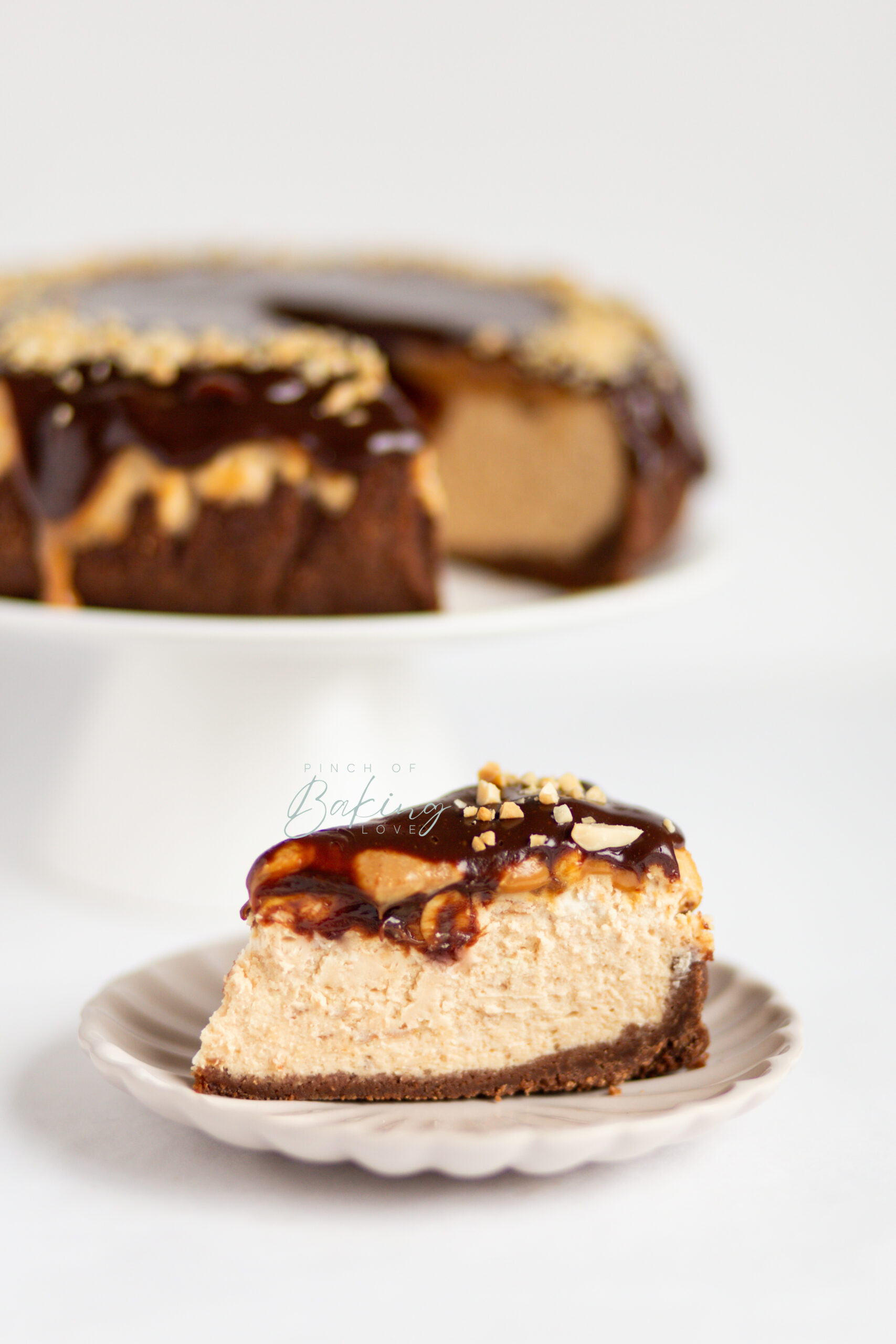 Snickers Cheesecake